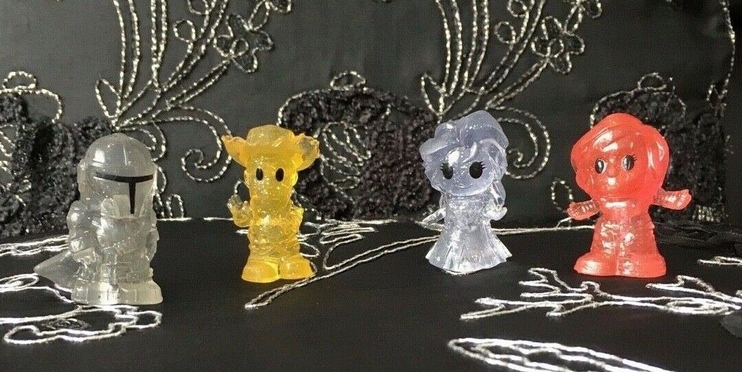WOOLWORTHS DISNEY PLUS OOSHIE-RARE SET GLITTER ELSA, WOODY, MARVEL ...