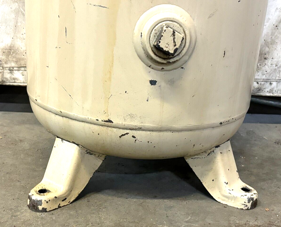 BUCKEYE BOILER CO. VERTICAL AIR COMPRESSOR TANK V1-30-165-16 NAT'L BD ...