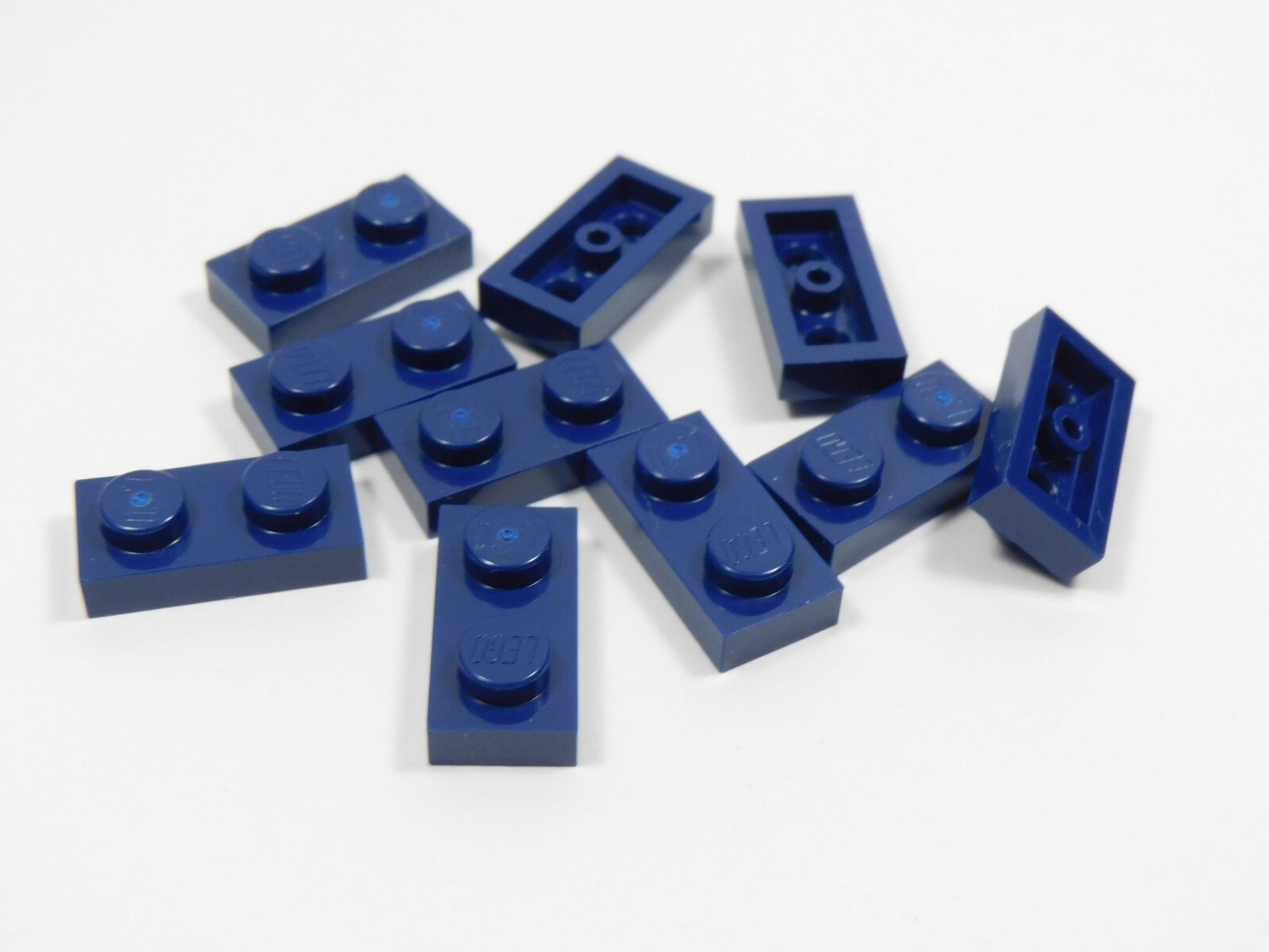 LEGO Lot of 10 Dark Blue 1x2 Plates C4 | eBay