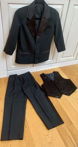Boys Black Tuxedo Suit with Satin Lapels Size 8 - Gem