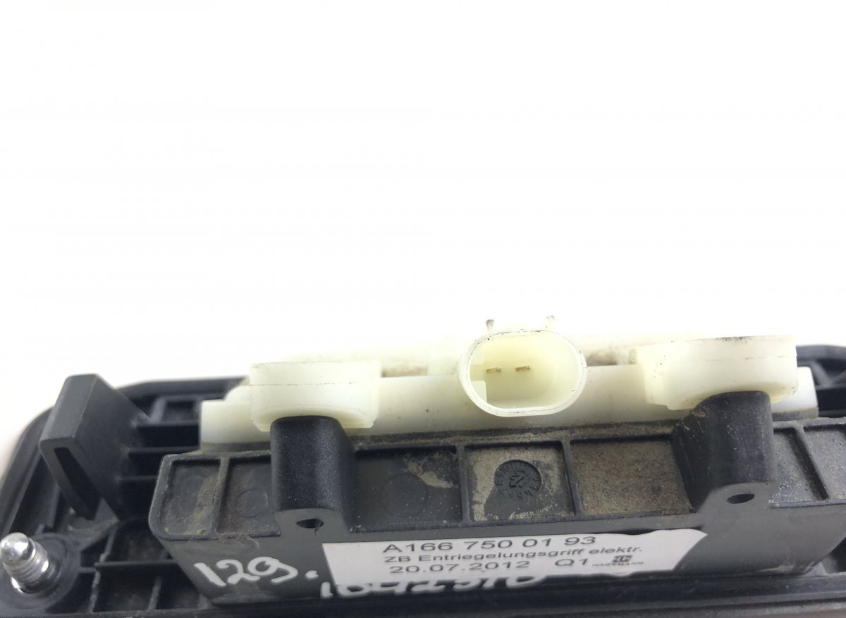 MERCEDES GLK (X204) Bootlid / tailgate handle A1667500193 | eBay UK