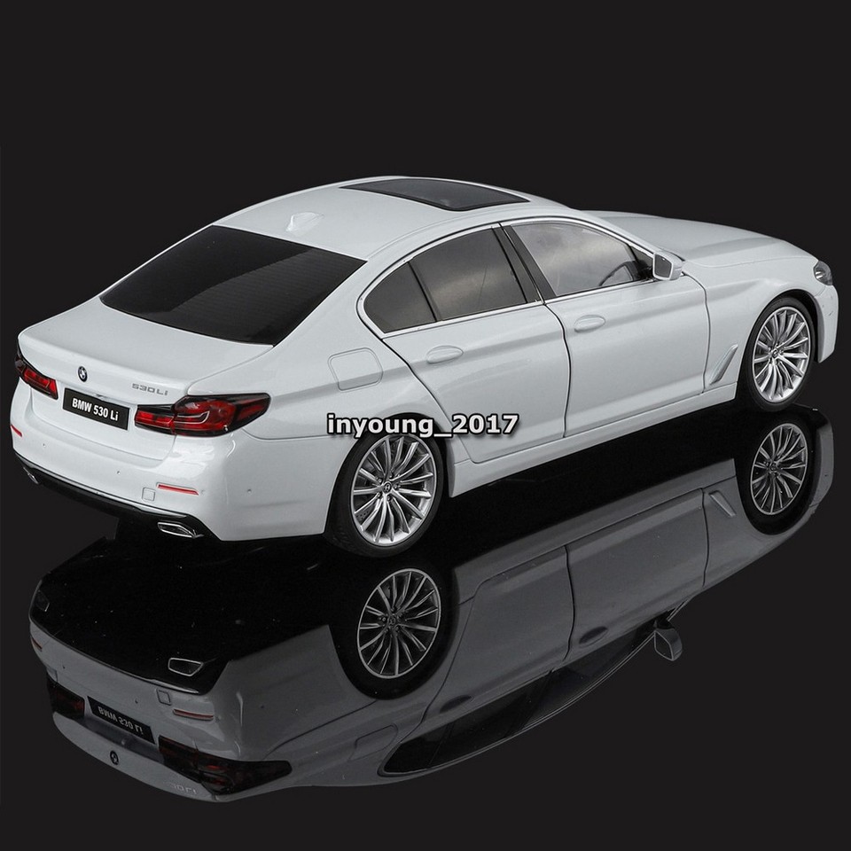 1:18 BMW 530Li 2023 Model Car Diecast Sedan Collectible Vehicle Doors ...