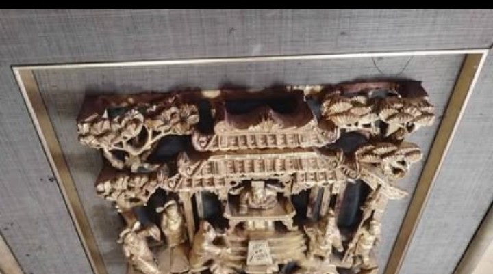 Beautiful Large Antique Chinese Hand Carved & Gilt Battlefield Wood ...
