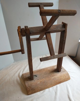Primitives - Yarn Winder