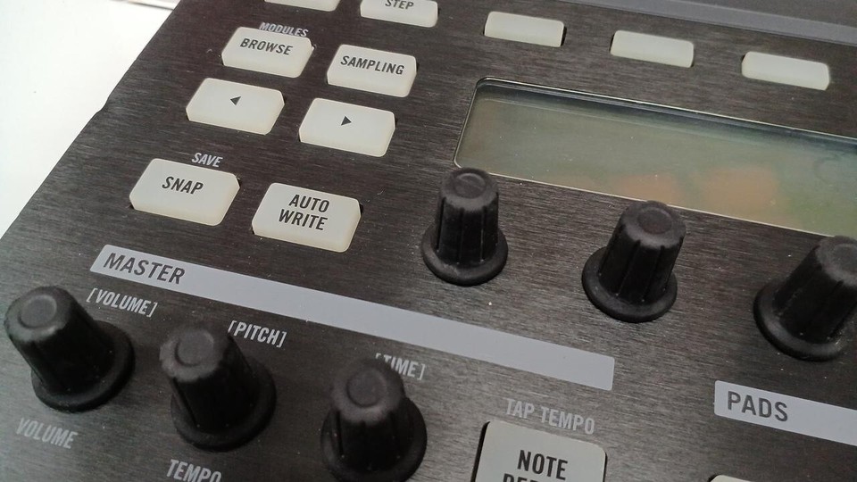 Native Instruments Maschine Groove production studio Used Free Shipping ...