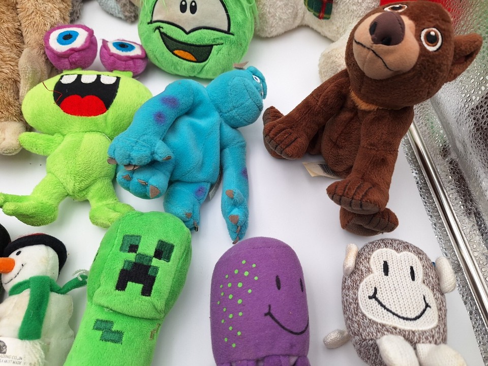 Plush Lot Of 33 AMELA-DISNEY-MOJANG-SUGARLOAF-AMSCAN-ANIMAL ALLEY ...