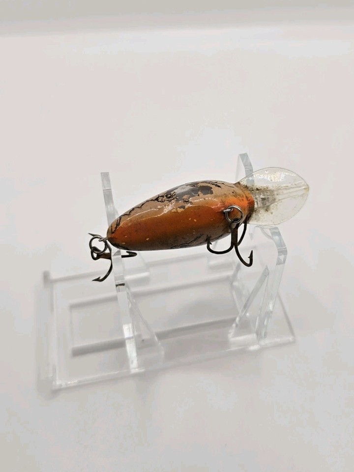 BOMBER Model Fat A 4F Dark Brown Crawdad 1 1/2" Diving Crankbait 1/5oz ...