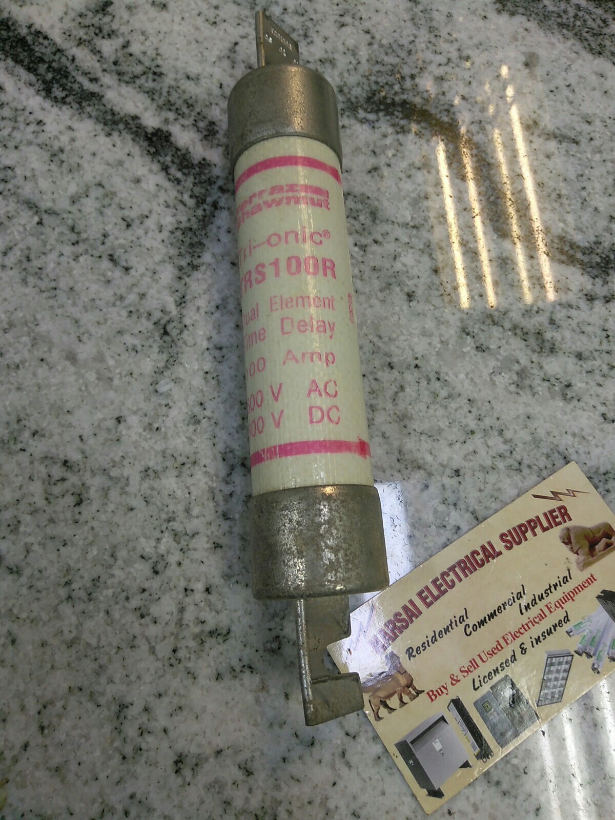 FERRAZ SHAWMUT TRS100R Time Delay DUAL ELEMENT RK5 Fuse 100A, 600V AC ...