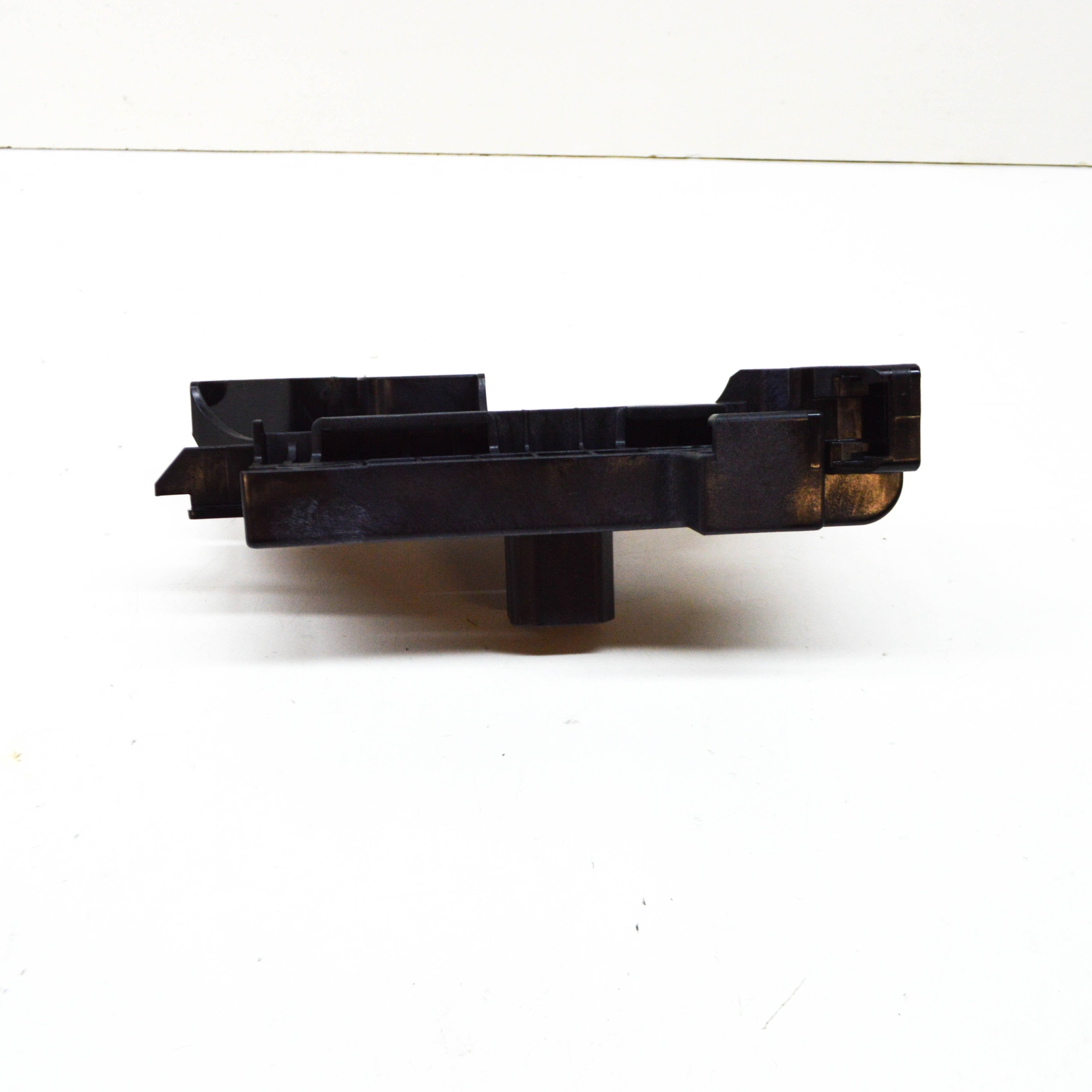 BMW 5 G30 Left Lower Coolant Radiator Holder 17118632129 NEW GENUINE ...