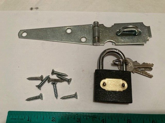 STEEL PADLOCK ( 1 1/2") W/ 3 KEYS HASP/STAPLE LOCK ATTACHMENT W/ SCREWS ...