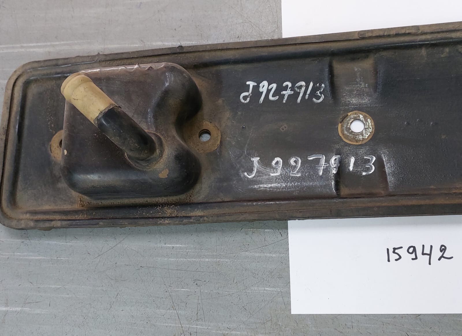 USED TRACTOR PARTS J927913 COVER Case parts 5140, MX135, 5150, MX150 ...