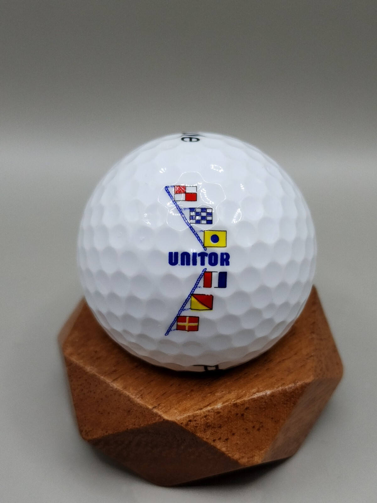 Unitor Logo Golf Ball Flags Pinnacle Collectors Display Ball | eBay