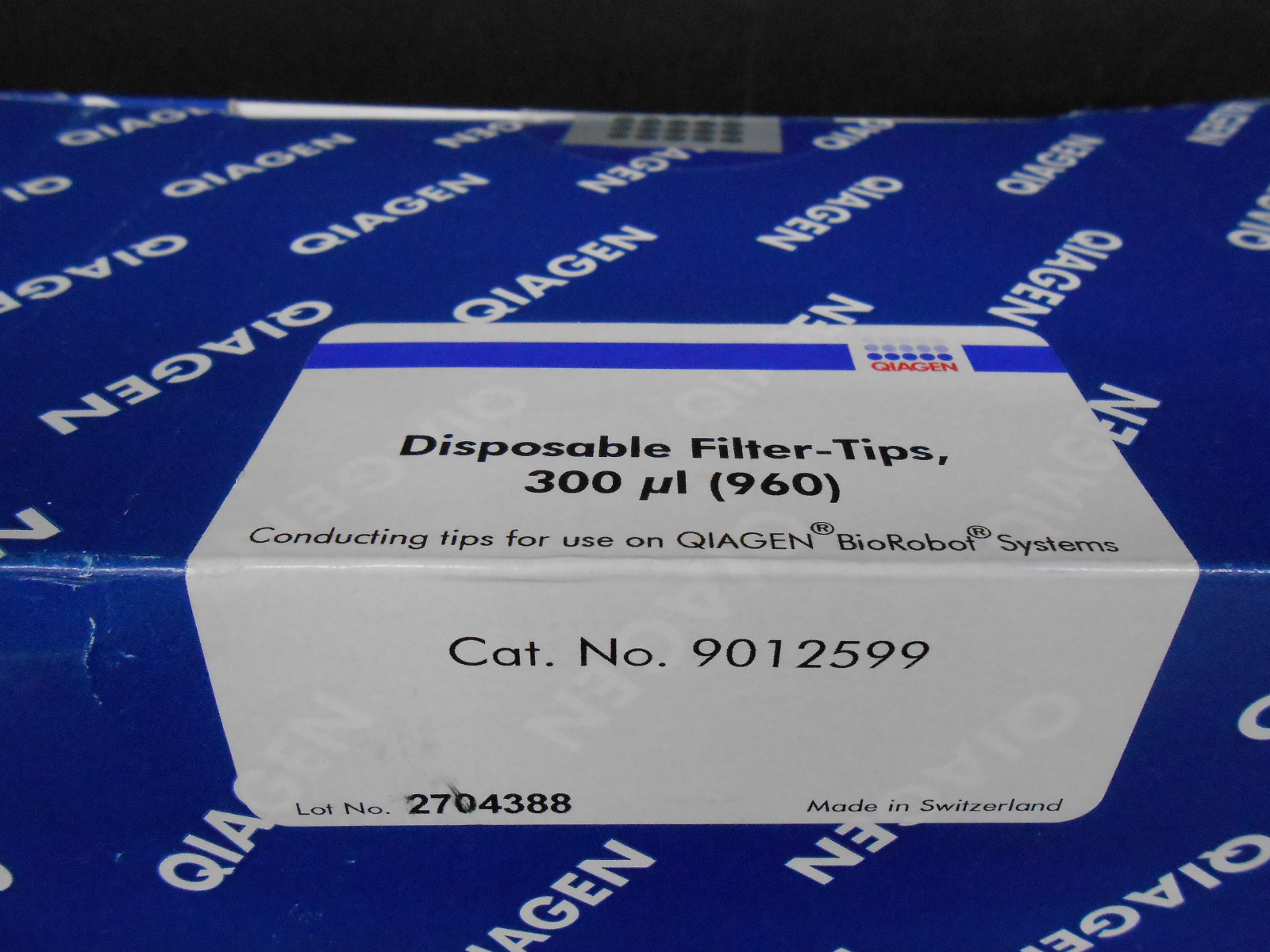 1 CASE OF QIAGEN 9012599 10 RACKS 96/RACK DISPOSABLE FILTER TIPS 300µL ...