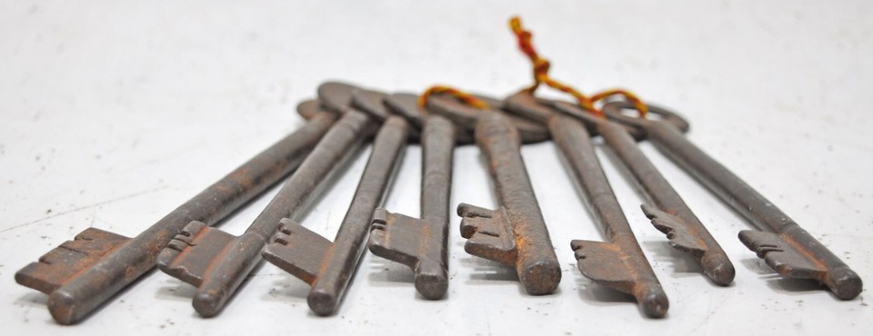 Lot of 8 Antique Iron Long Keys Original Old Hand Crafted | eBay