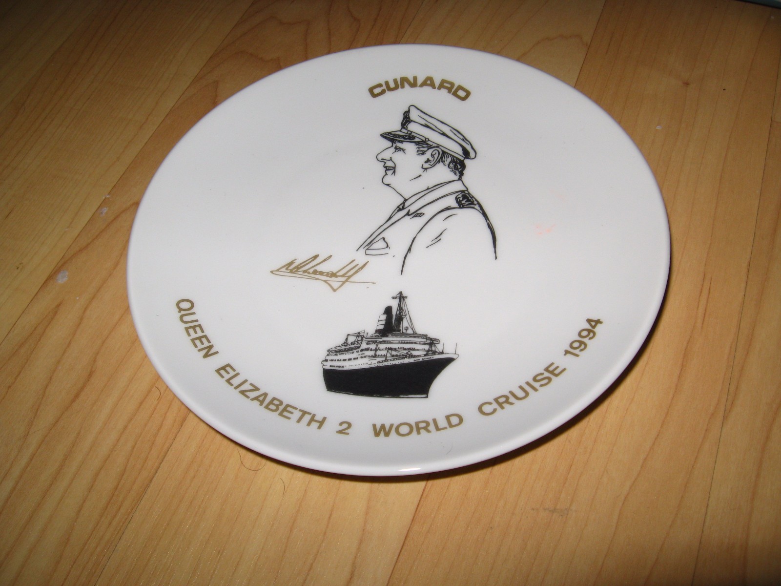 QE2 Cruise Ship Plate - 1994 Captain Robin Woodall Cunard Queen ...