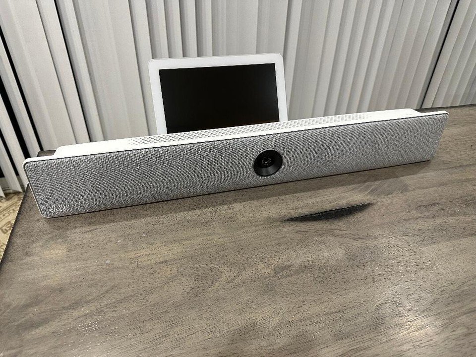Cisco Webex Room Kit TTC7-23 Media Bar & TelePresence Touch 10 TTC5-09 ...