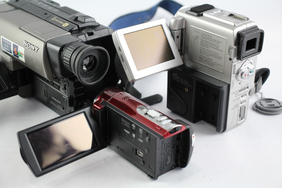 Vintage Handheld Video Cameras Inc Sony CCD-TRV46E & Sony DCR-SX34E ...