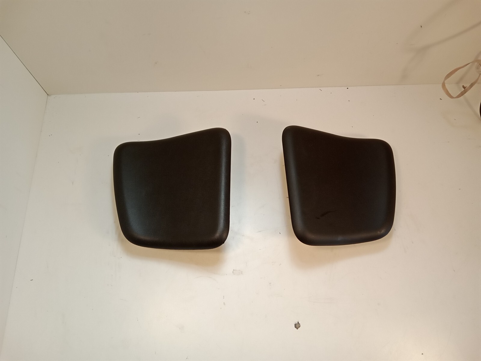 Pride Quantum Edge 2.0 Powerchair Calf pads, Set of 2 Large, SP1 | eBay