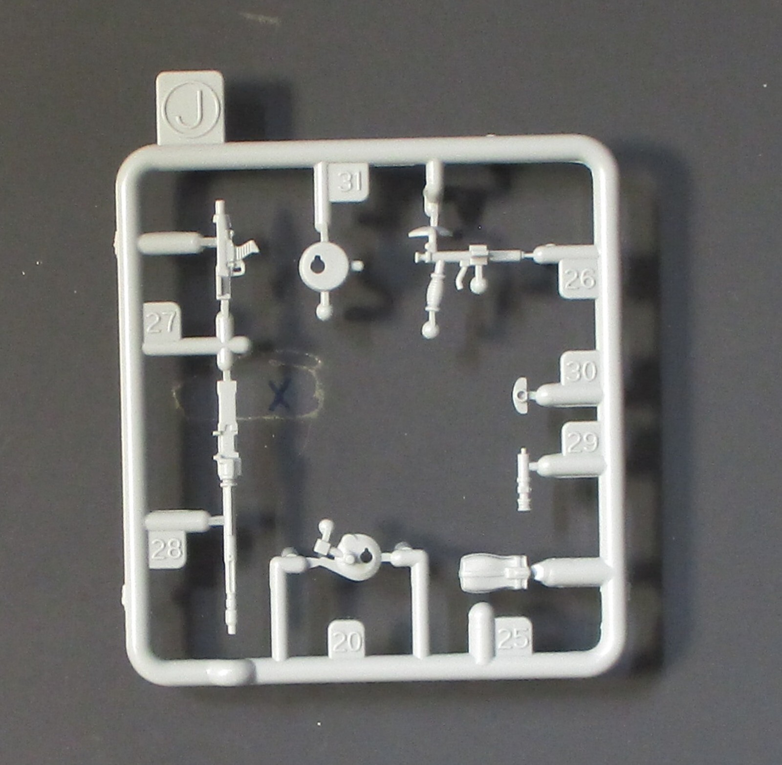 Dragon 1/35th Scale Panzer IV Ausf F2(G) - Parts Tree J from Kit No ...