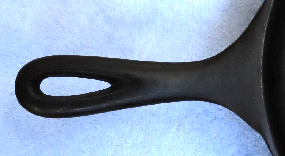 Vintage Lodge #6 Cast Iron Skillet - Single Notch Heat Ring raised "S ...