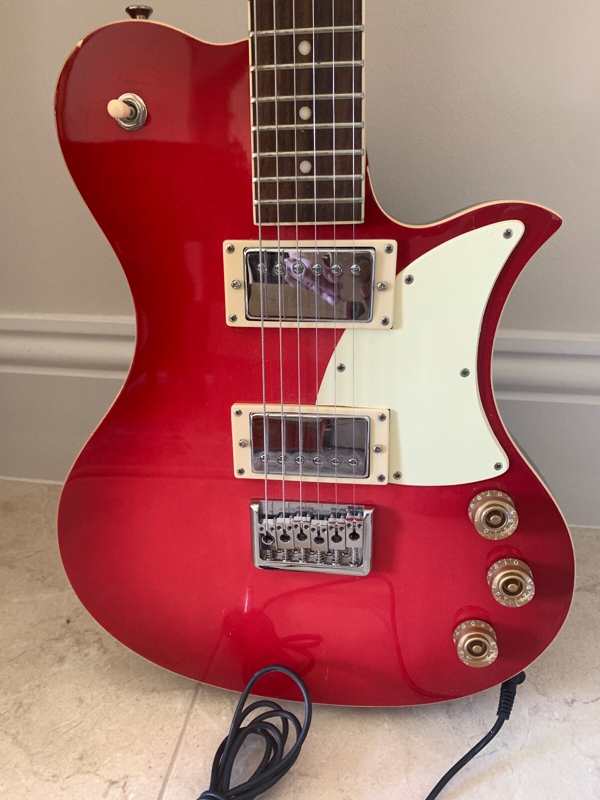 First Act ME-501 Electric Guitar Red & Ivory with Amp Cord, Wood Neck ...