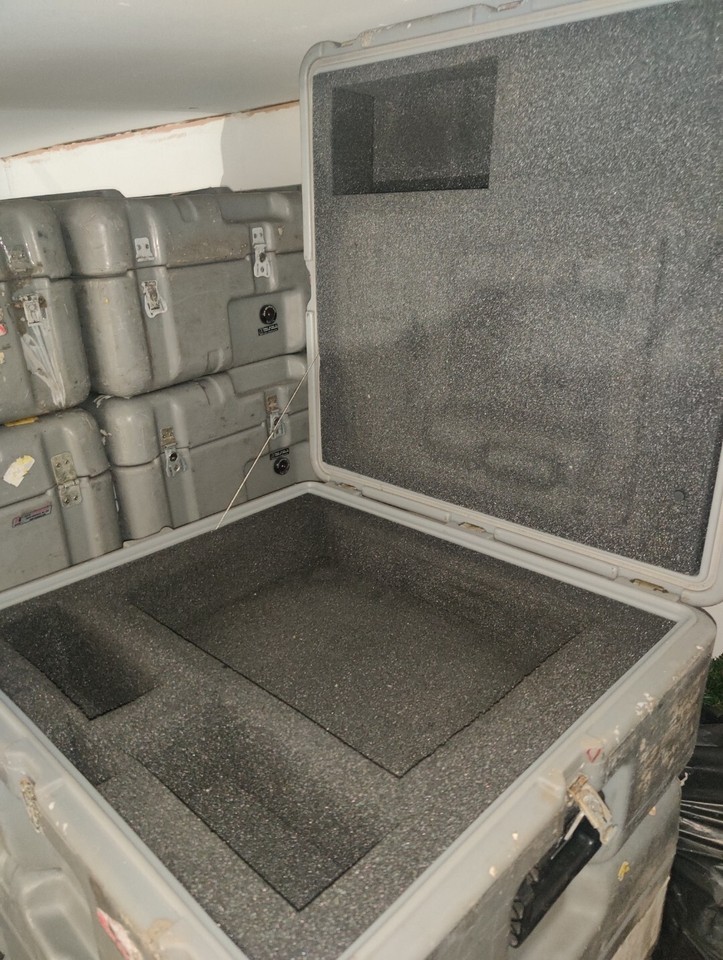 USA MILITARY SURPLUS HEAVY DUTY STORAGE CRATE AIR TIGHT | eBay