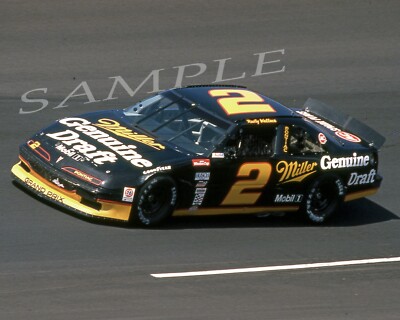 RUSTY WALLACE 1992 #2 MILLER GENUINE DRAFT ON TRACK AT BRISTOL 8X10 ...