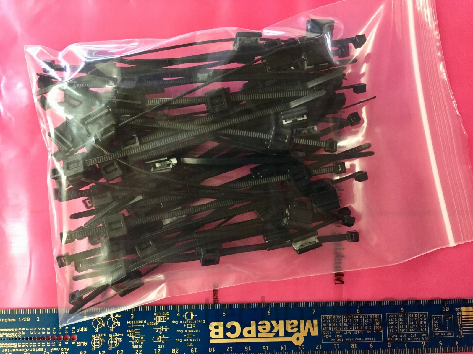 50pcs HellermannTyton 6" Cable Tie & Edge Clip, Outdoor Black Nylon ...