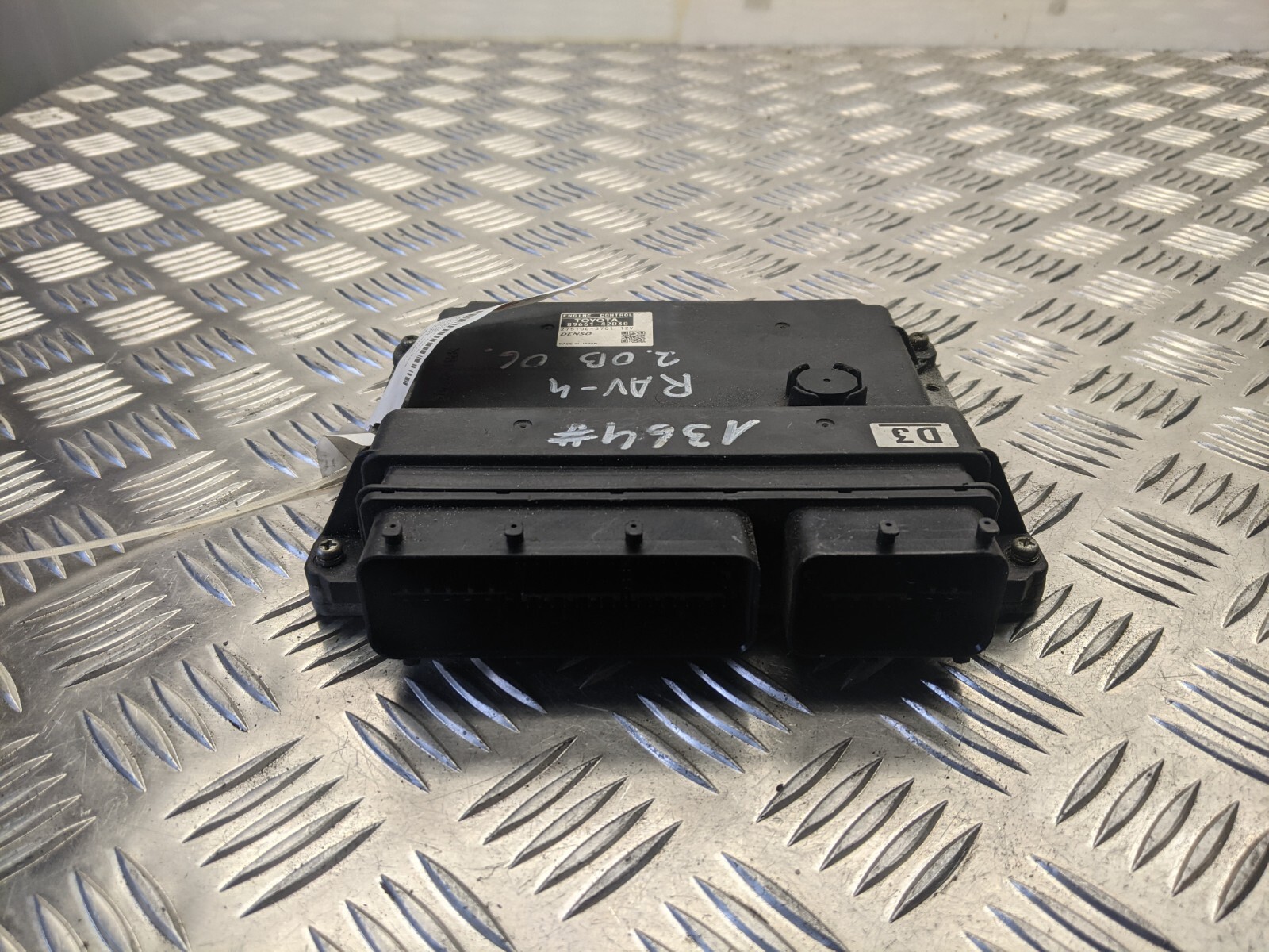 B464 Toyota Moteur Unité Contrôle ECU 8966142D30 | eBay