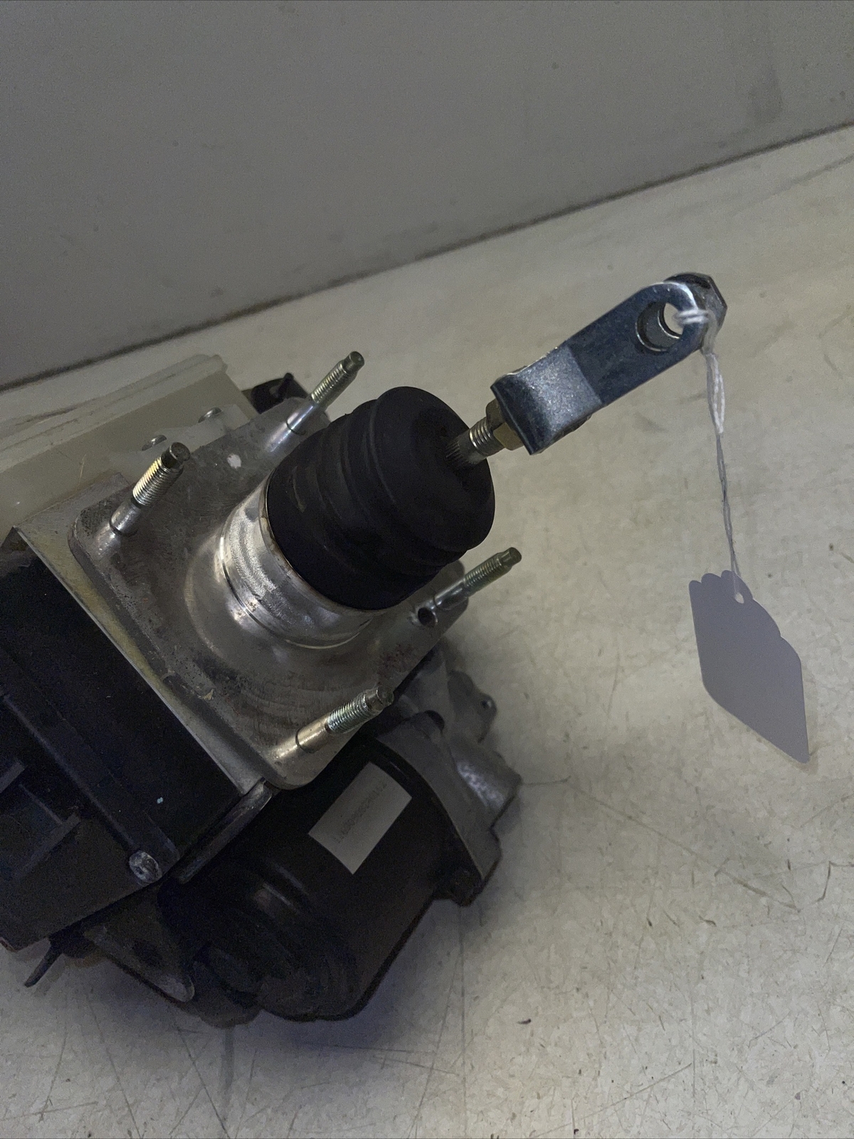 98-05 LEXUS GS300 GS400 GS430 AISIN ABS BRAKE BOOSTER MASTER CYLINDER ...