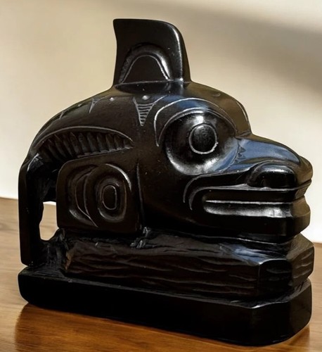 Licensed reproduction Haida Gwaii totem pole - Pat Dixon 1997 Killer ...