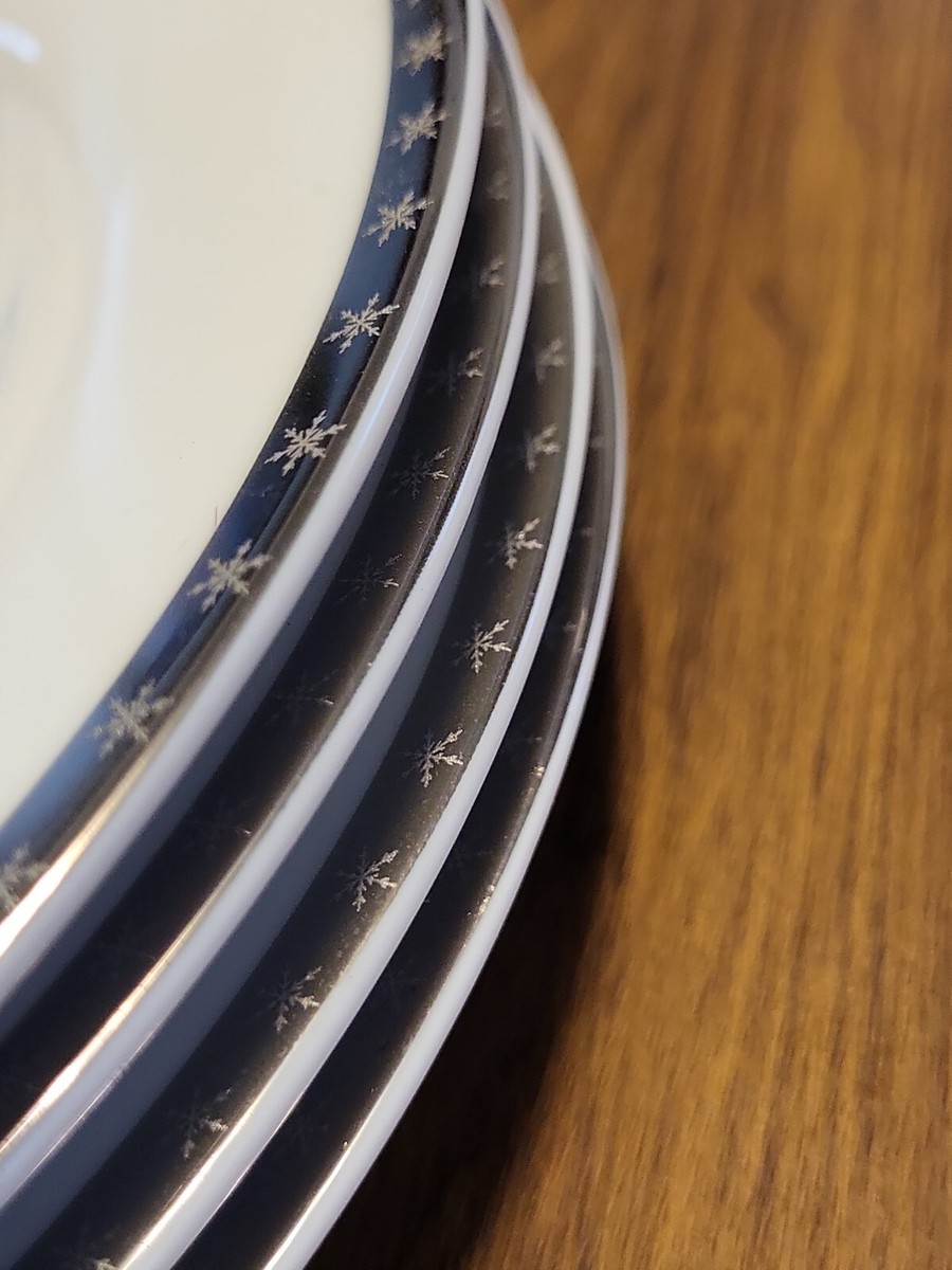 Silver Snowflake Plates Target Set Of 4 Target Silver Silver Noel