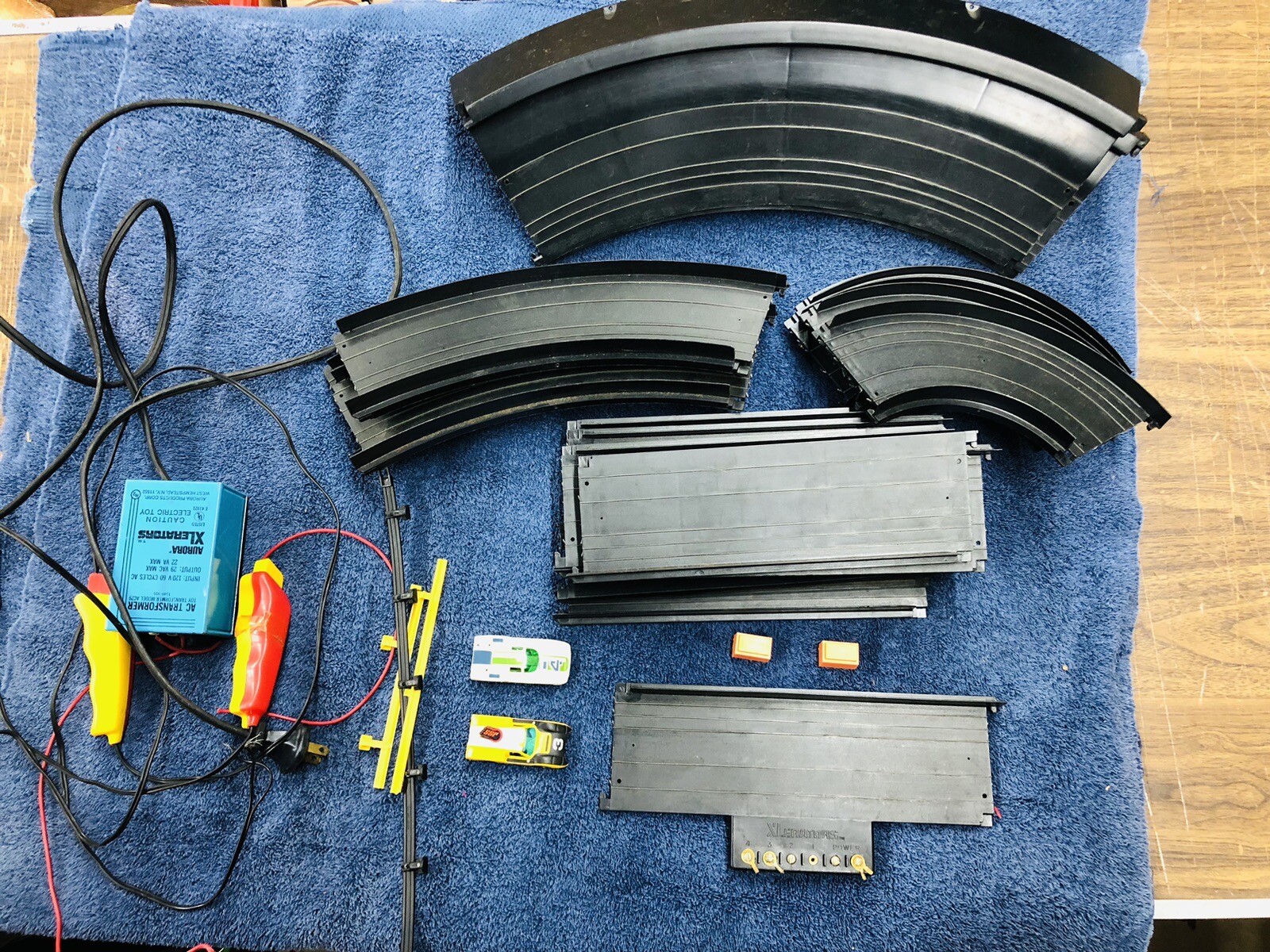 Vintage Aurora Xlerators Controlled Slotless Electric Race Set. | eBay