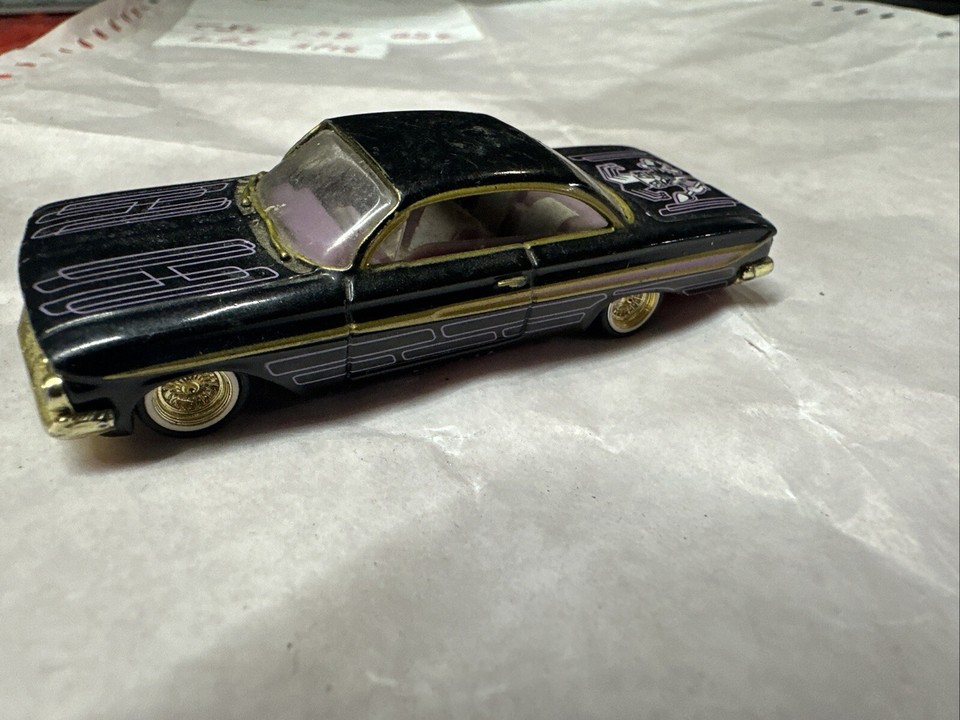 2003 Revell Lowrider Magazine Issue #145 '61 Chevy Impala Black 1:64 ...