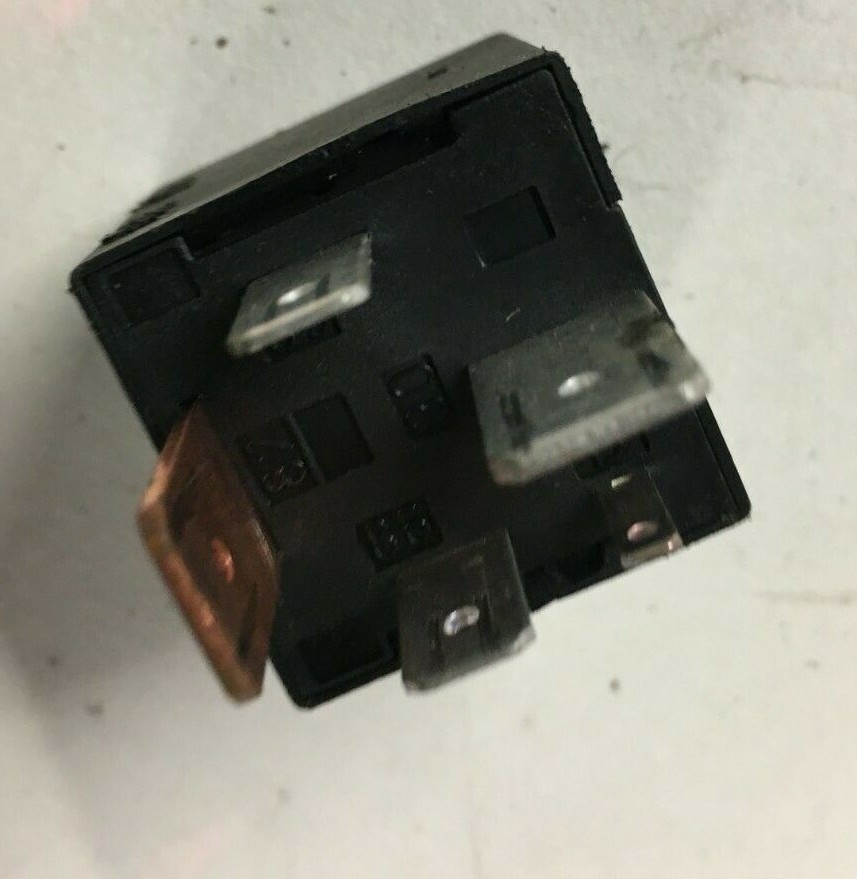 VW Golf MK5 - Relay - 3D0951253A | eBay UK