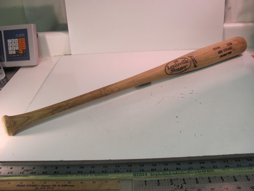 Mike Stefanski Louisville Slugger Bat H238, cracked Cincinnati Reds ...