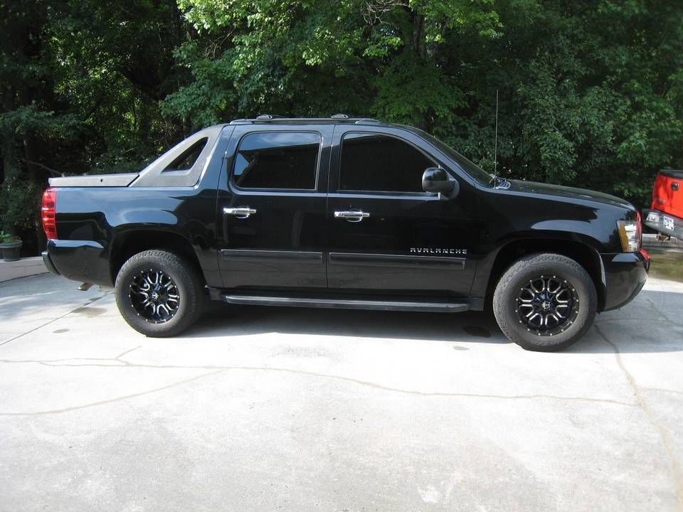 2011 Chevrolet Avalanche LS | eBay