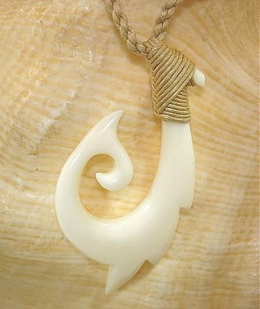 27MM CARVED WATER BUFFALO BONE MAORI HEI MATAU KORU FISH HOOK PENDANT ...