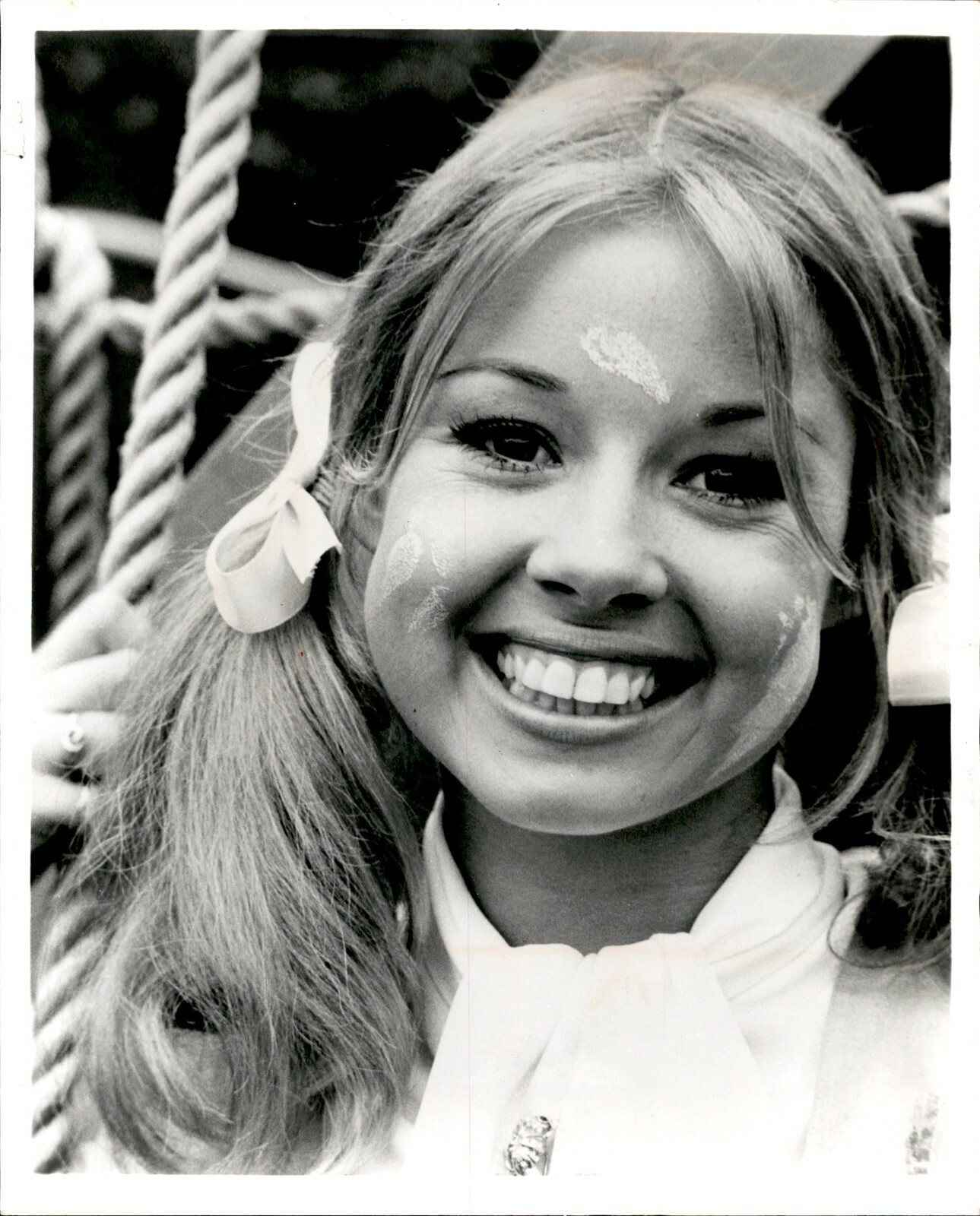 LG947 '72 Original Photo MONIE ELLIS Pretty Pigtails Actress Messy ...