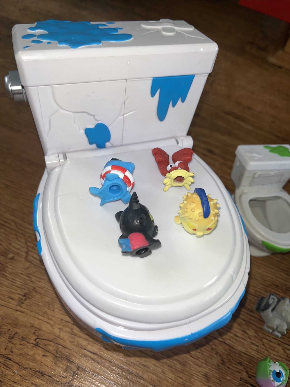 Flush Force Bundle Collect A Bowl Toilet Sounds Exclusive Figure Toy ...