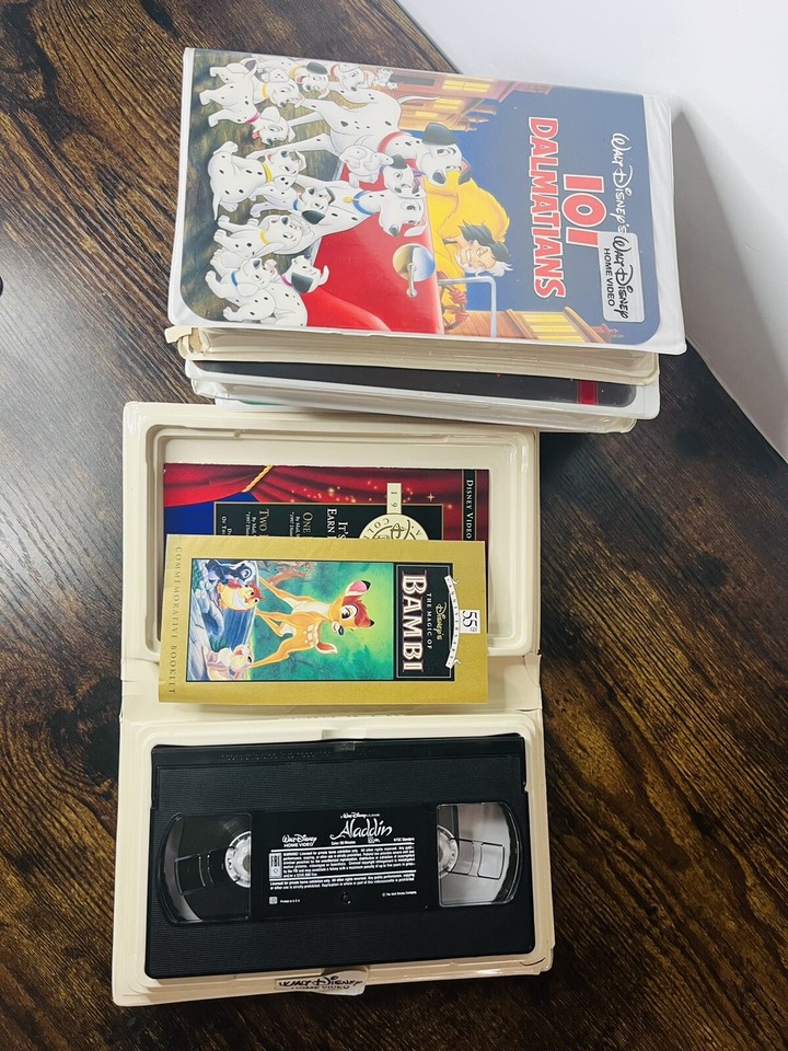 5 Rare Walt Disney VHS Movies Lot Black Diamond, Dumbo , Aladdin, 101 ...