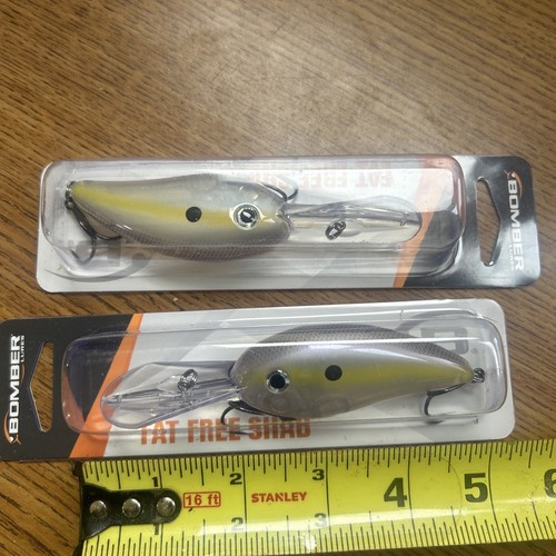 2 Bomber lures "Fat Free Shad ", 3", 1 oz, Shadtreuse Color. Dives 16 ...