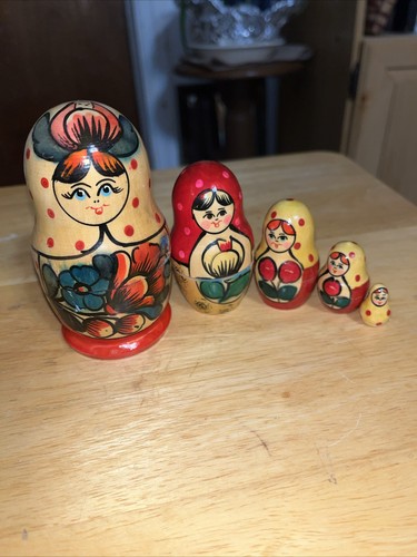 Vintage Russian Nesting Doll Set of Five Dolls wood floral. 4.25” Down ...