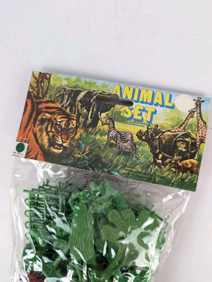 NEW 80s Plastic Toy Zoo Animal Figures 40+ Pc African Wildlife Set ...