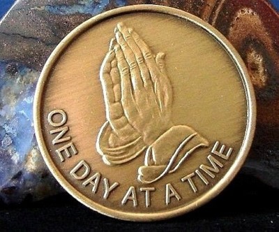 One Day At A Time Praying Hands Bronze Medallion Chip Alcoholics ...