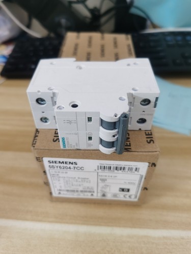 1PC Siemens 5SY6204-7CC 5SY62047CC Circuit Breaker 2P 4A -New | eBay