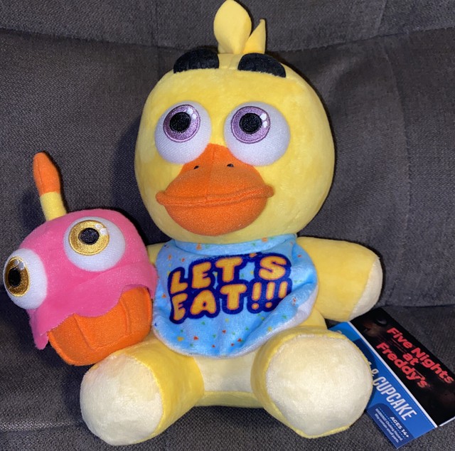 Sanshee Five Nights at Freddy's - Chica and Cupcake Plush for sale ...