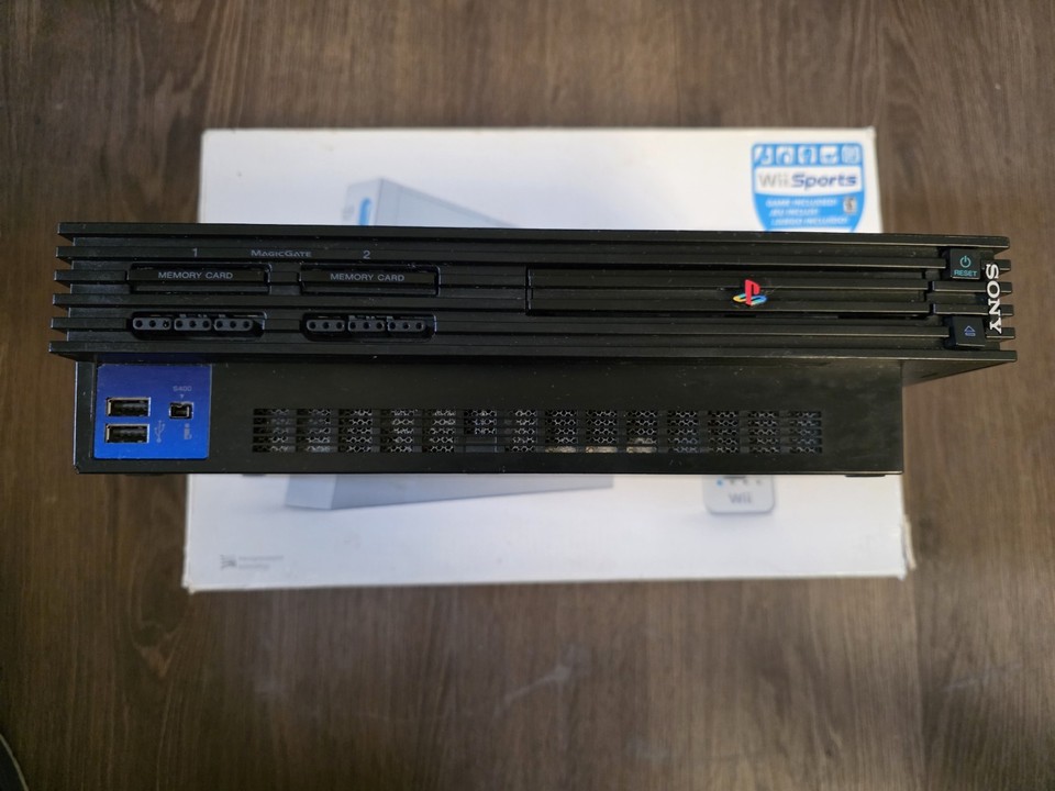 Modded PS2 Fat, Free Mcboot, Region-Free, Burnt Discs, SSD + SCPH50001 ...