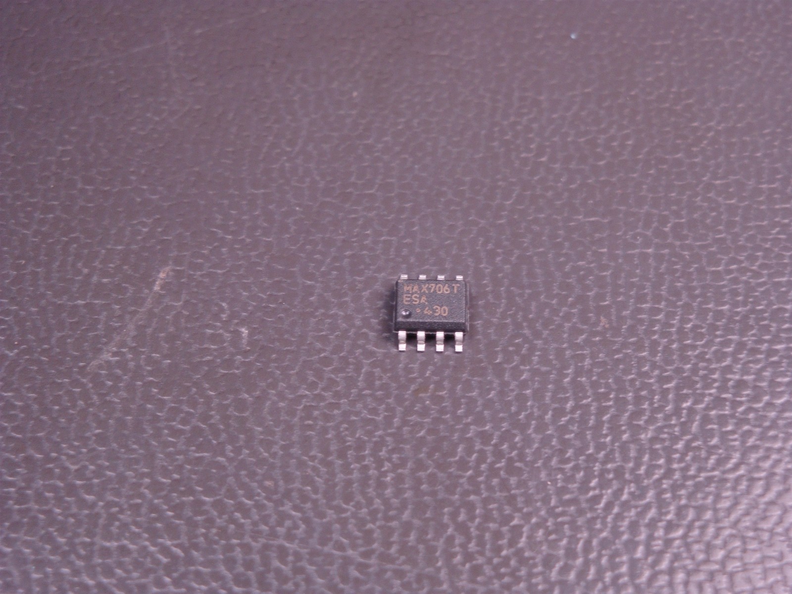 MAX706TESA Maxim Integrated Processor Supervisor Watchdog 3V 8 Pin SOIC ...