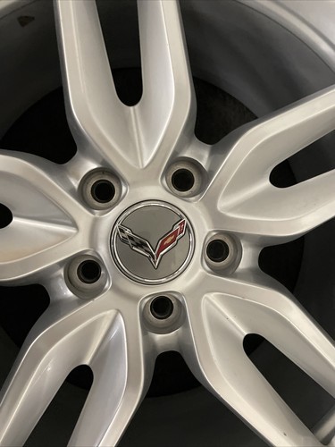Chevrolet Corvette Stingray Corvette 2014-2019 20" OEM Wheel Rim Rear ...